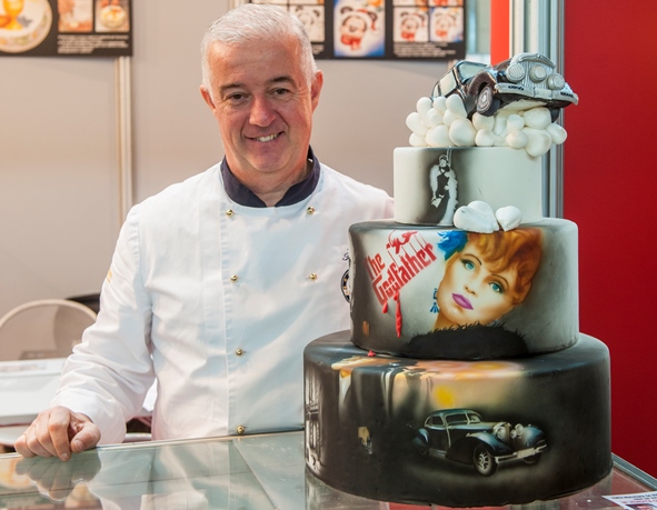 Corsi personalizzati decosil di aerografia per pasticceri e ...